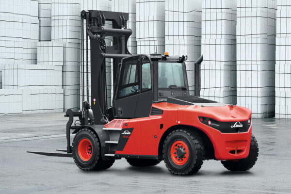 The 10 Biggest Forklifts in the World: Specifications & Features