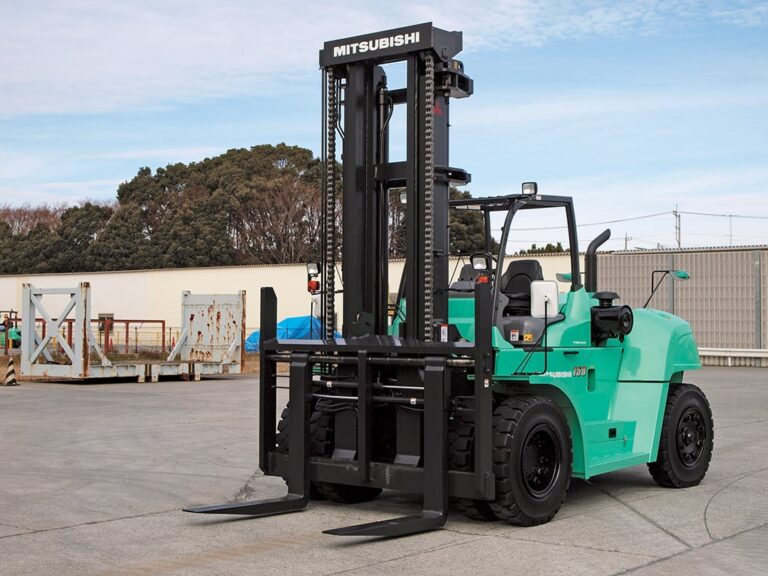 The 10 Biggest Forklifts in the World: Specifications & Features