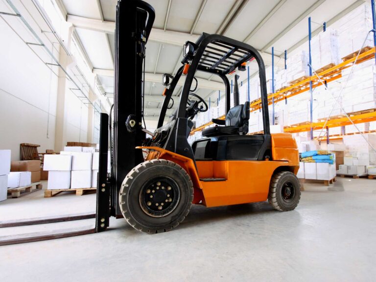 Five Common Types Of Warehouse Pickers & Forklifts